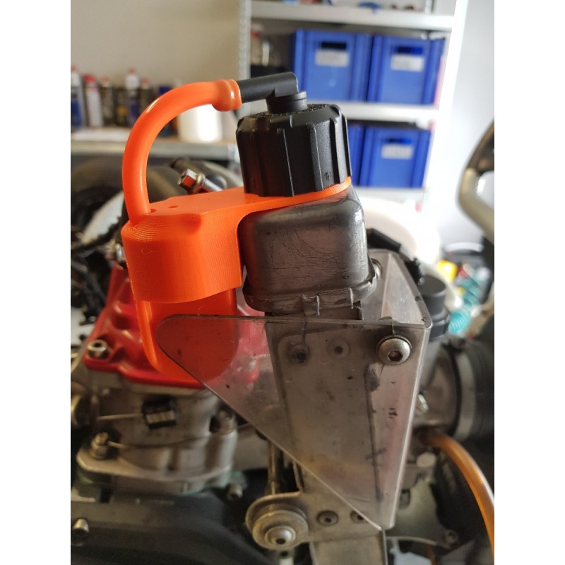 Over tank water Rotax 2025